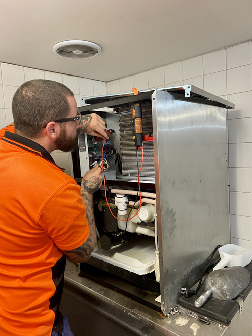 The Best Tips For Ice Machine Maintenance - TheOmniBuzz